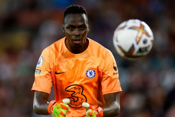 Mendy từ chối lời mời chào hợp đồng 6 năm từ Chelsea